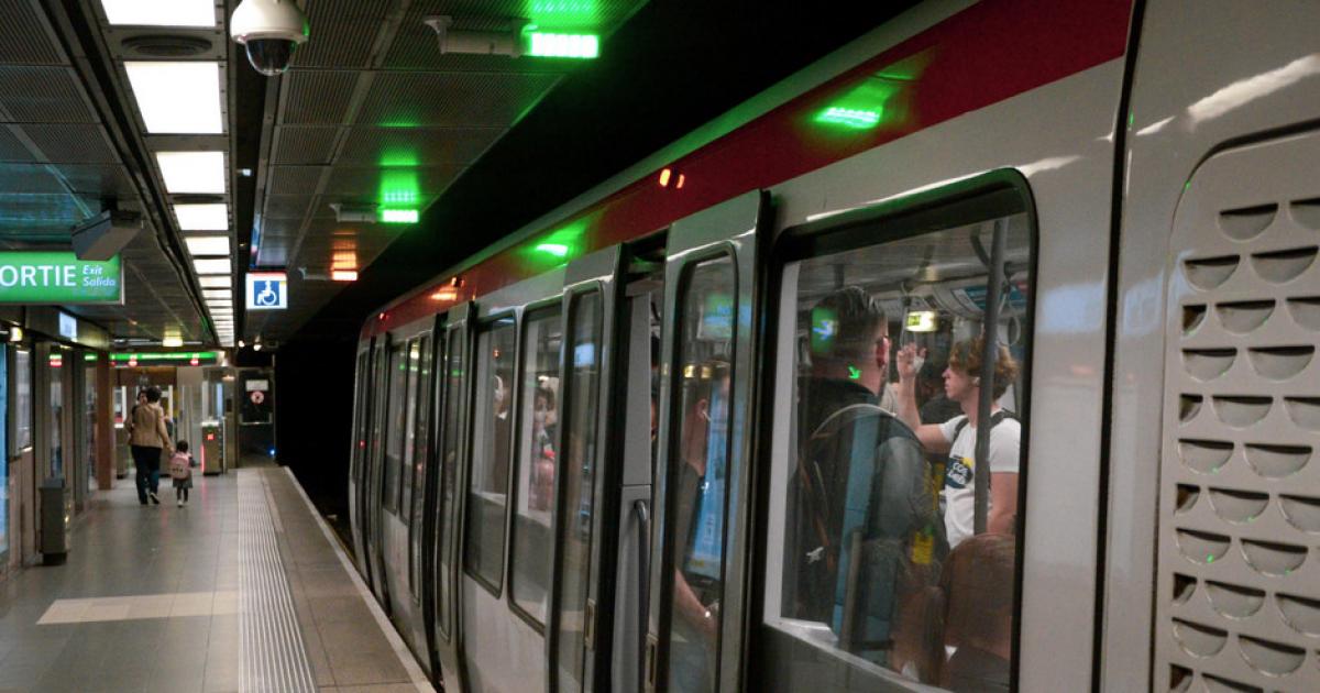 Lyon metro tests an occupancy warning system | TheMayor.EU