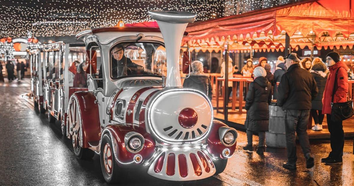 Piraeus to turn Christmas shopping into a street festival with ‘Red ...