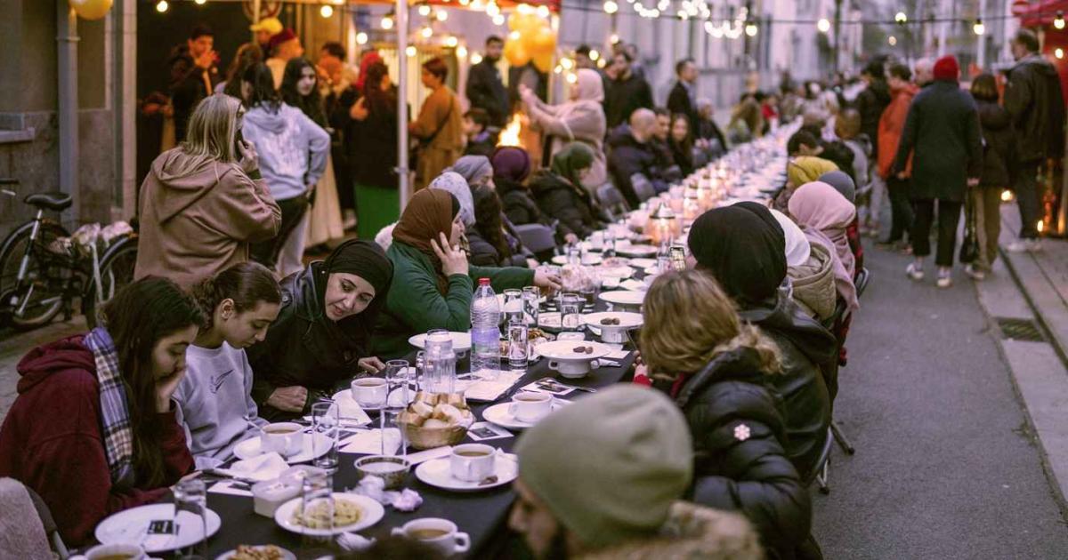 Antwerp will set up a 2km-long dinner table for Easter and Ramadan ...