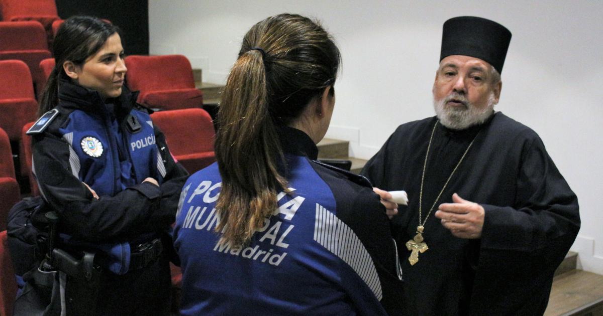 The first 'Manual for the police management of religious diversity' in ...