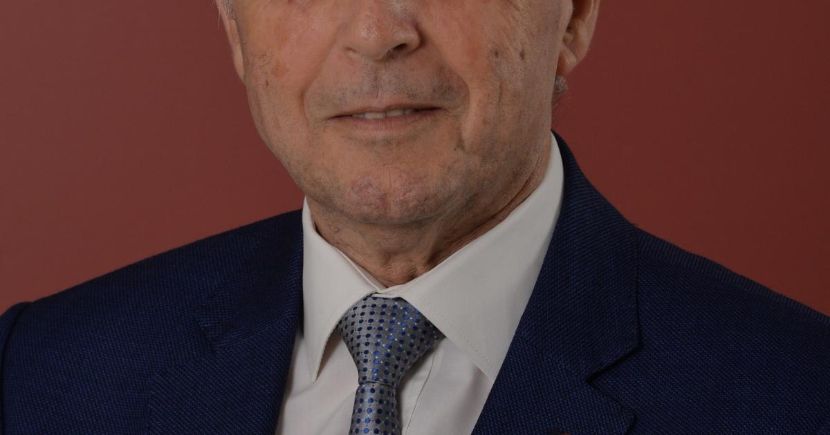 “Honesty, dedication and keeping the residents continuously informed is ...