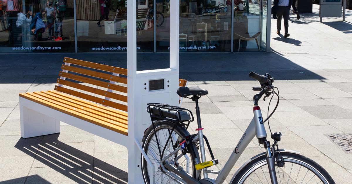 Dublin installs smart benches