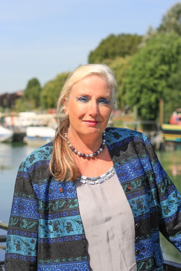 Brigitte Marsigny: "As female mayors we can make cities more dynamic ...
