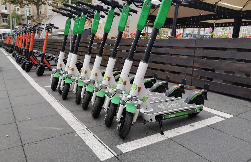Paris Introduces New E Scooter Rules Themayor Eu