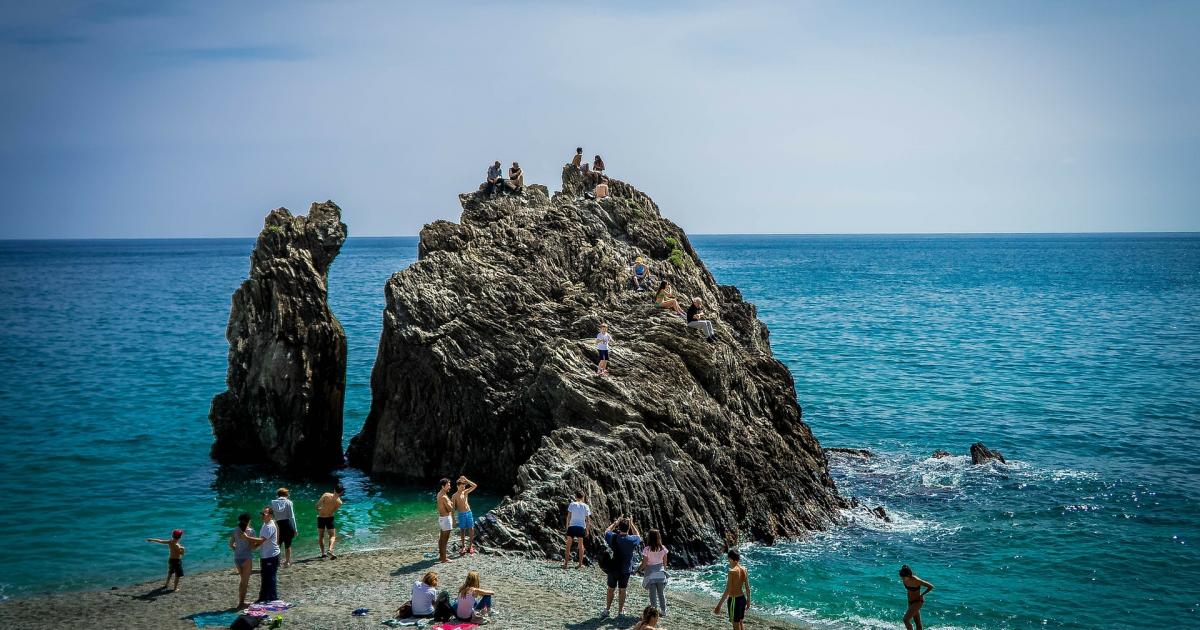 Ancona activates application to book free beach spots | TheMayor.EU