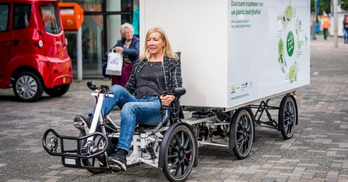 A sustainable cargo bike now roams the streets of The Hague | TheMayor.EU