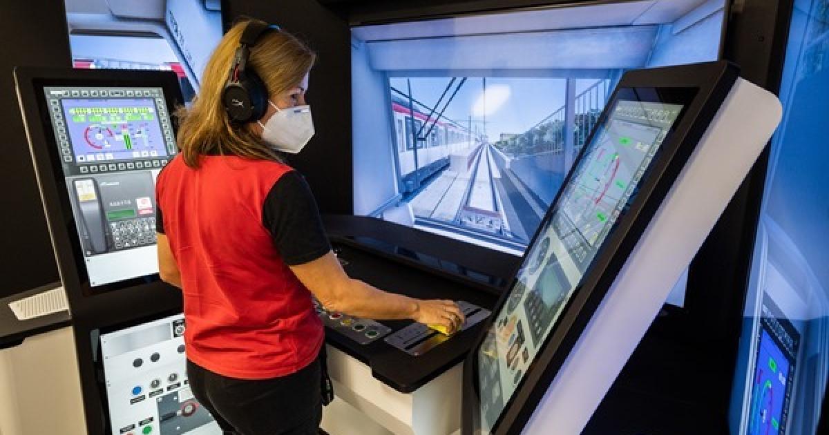 Metro Barcelona technicians will train on a cutting-edge simulator ...