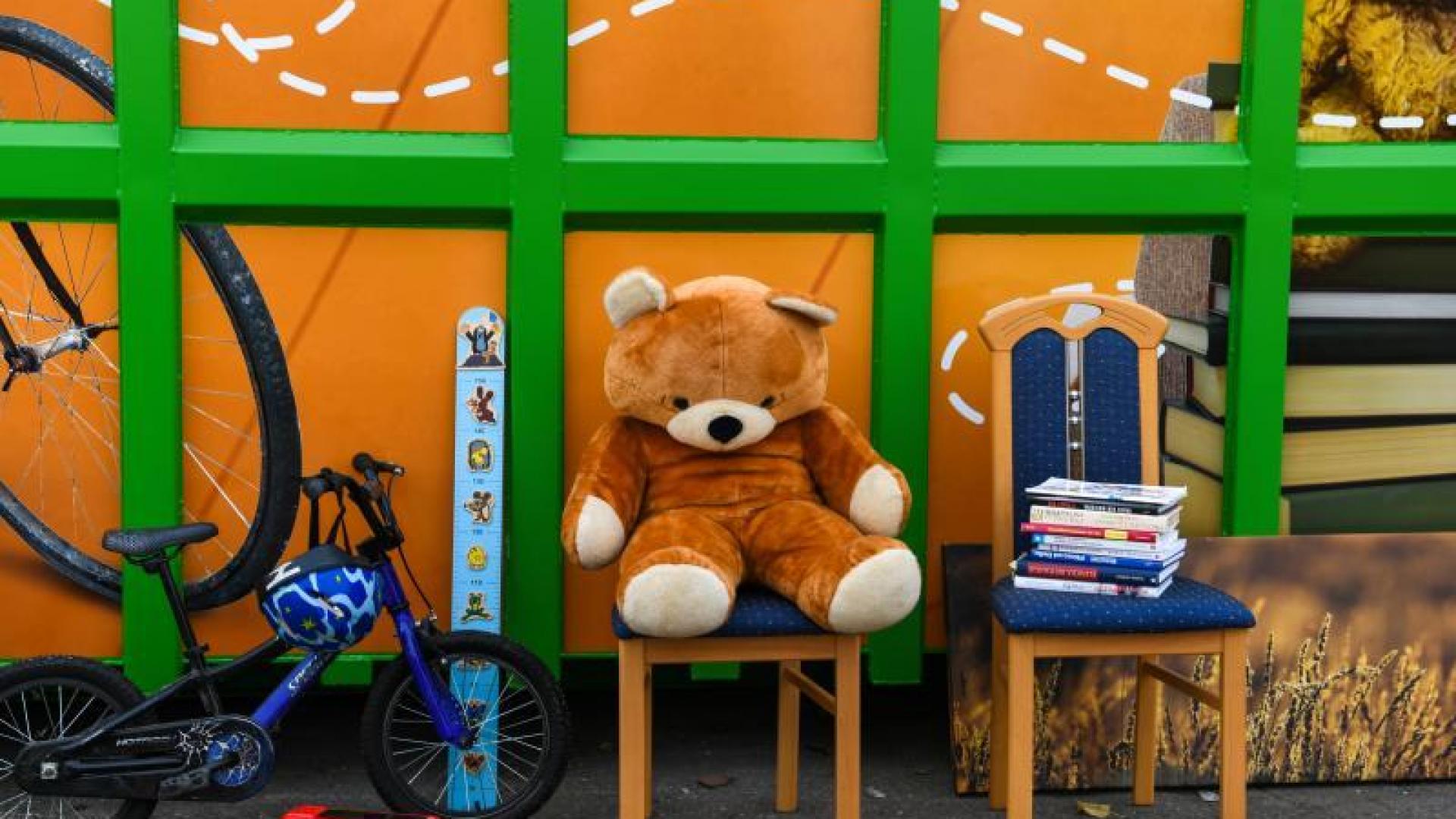 Smart reuse project in Prague brings unwanted objects back to life ... Smart reuse project in Prague brings unwanted objects back to life ...