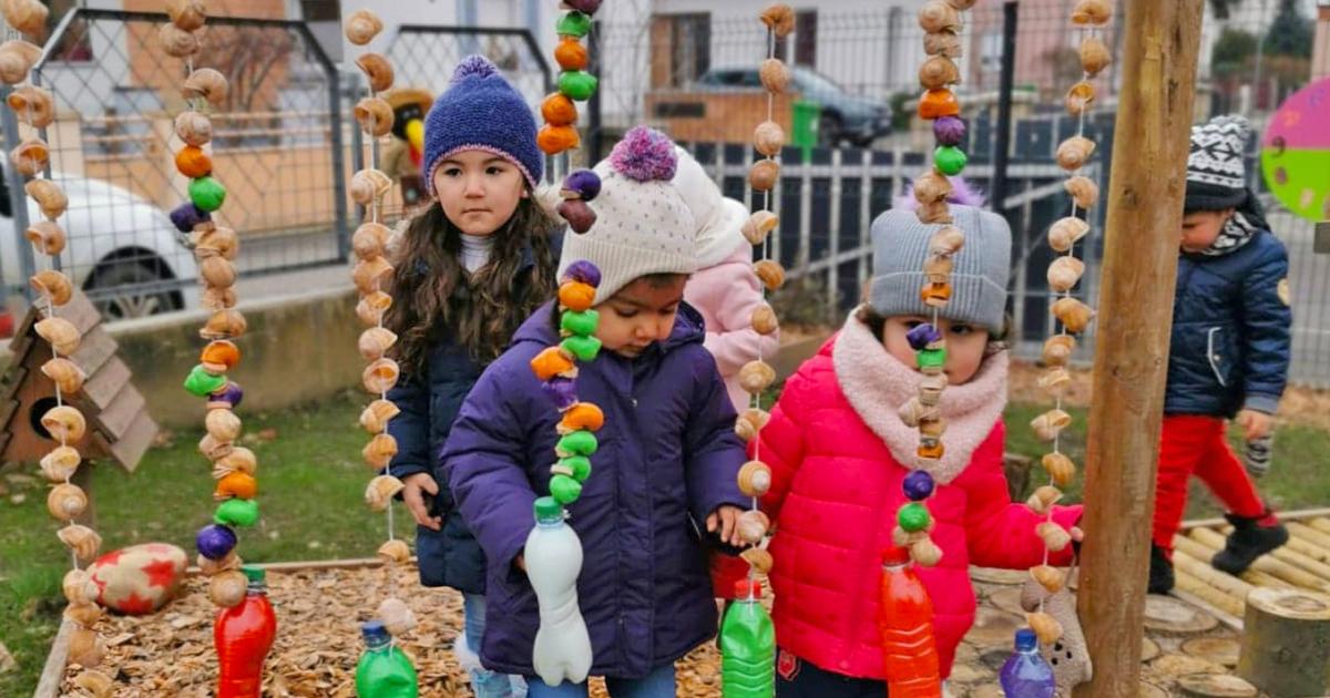 A sensory path develops the senses of the youngest in this French ...