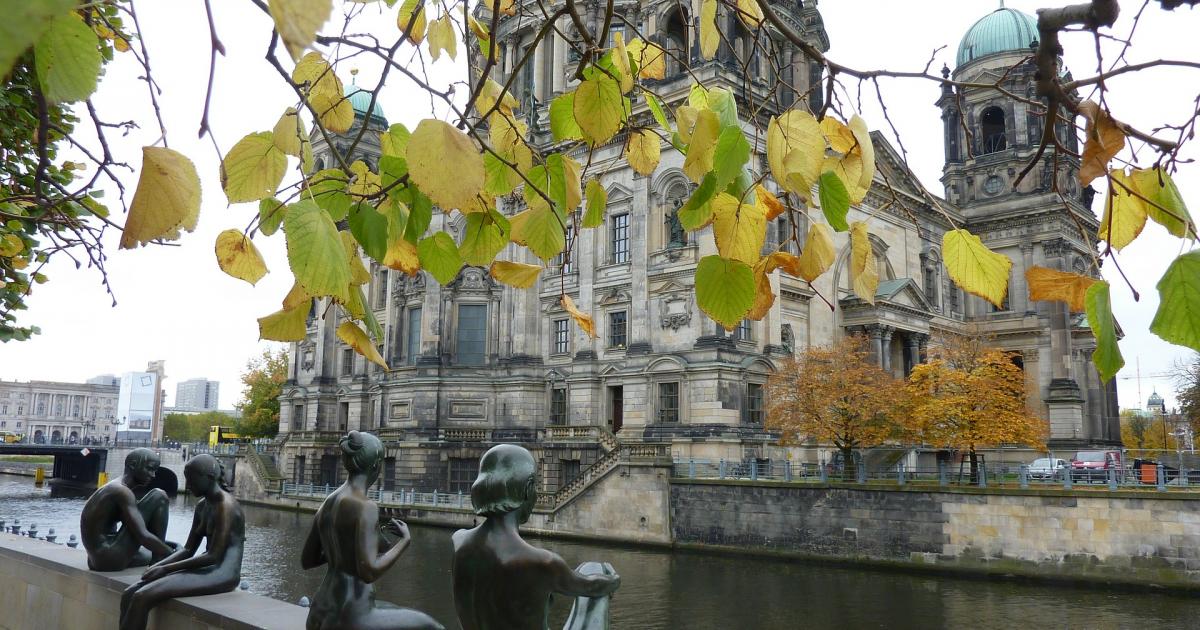 This Berlin project is bringing women scientists to the forefront ...