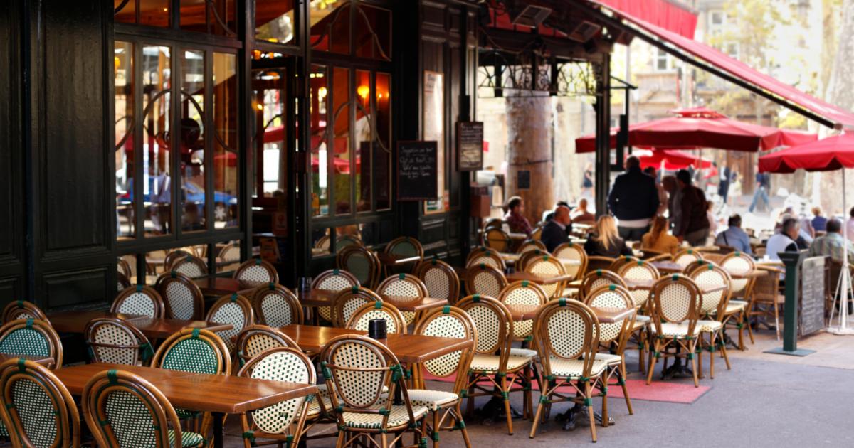 The first terrace reserved for the richest 1% opens in Paris | TheMayor.EU