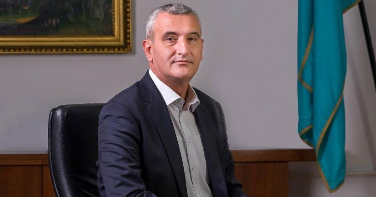 Damir Mandić